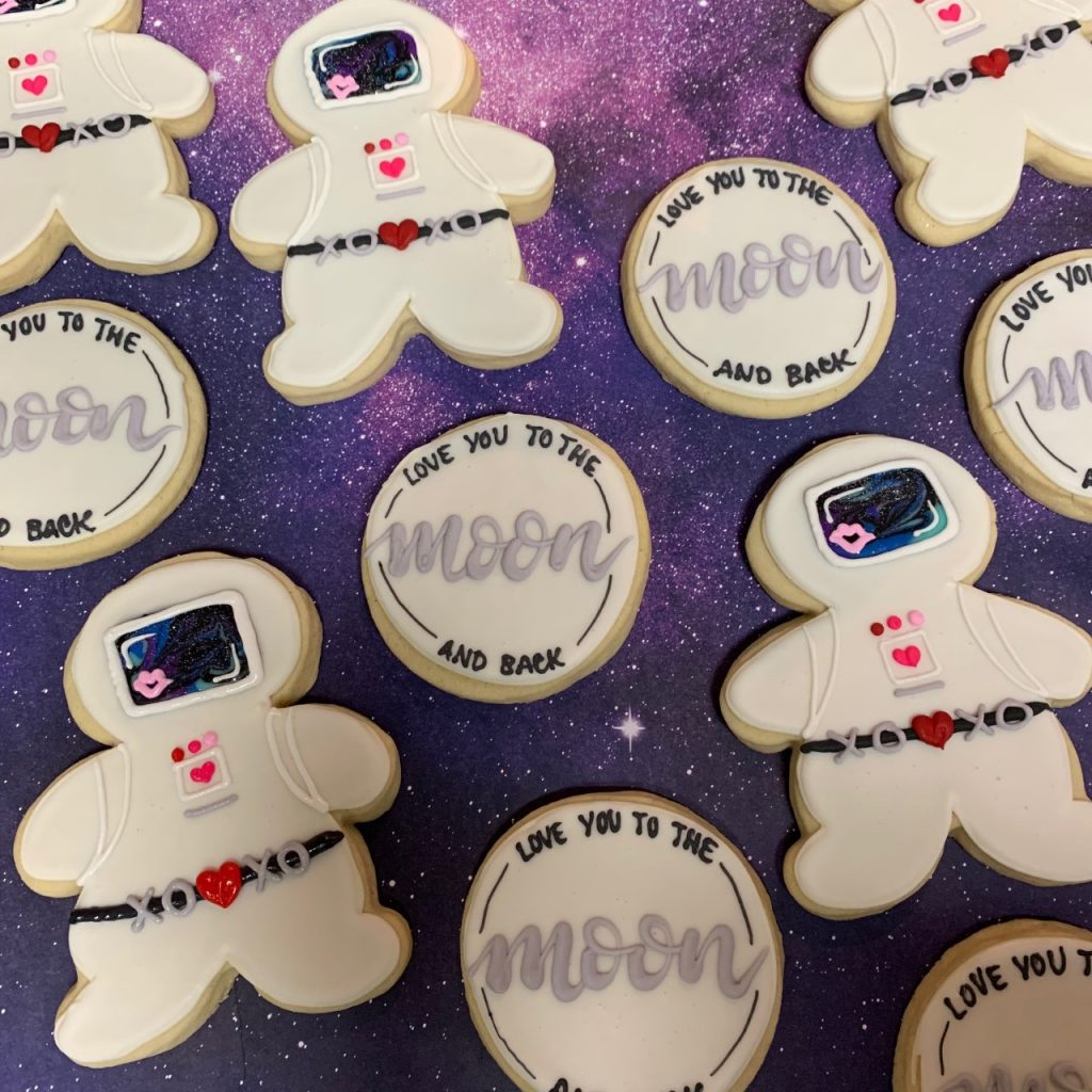 Astronaut Valentine Cookies - Hayley Cakes and Cookies Hayley Cakes and ...