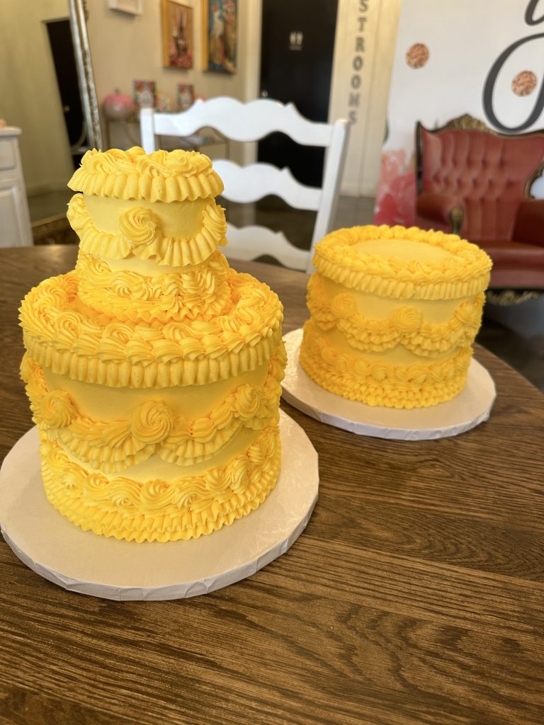 Vintage Cake - Hayley Cakes and Cookies Hayley Cakes and Cookies