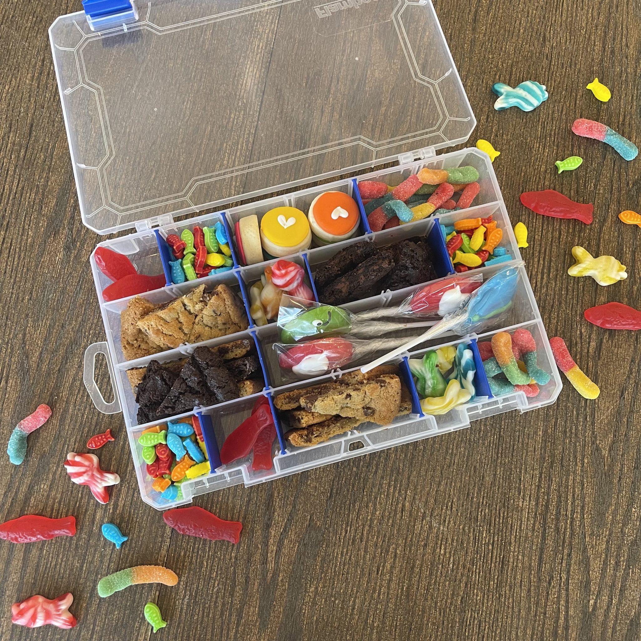 Custom Cookies and Cookie Sets by HayleyCakes and CookiesHayley Cakes ...