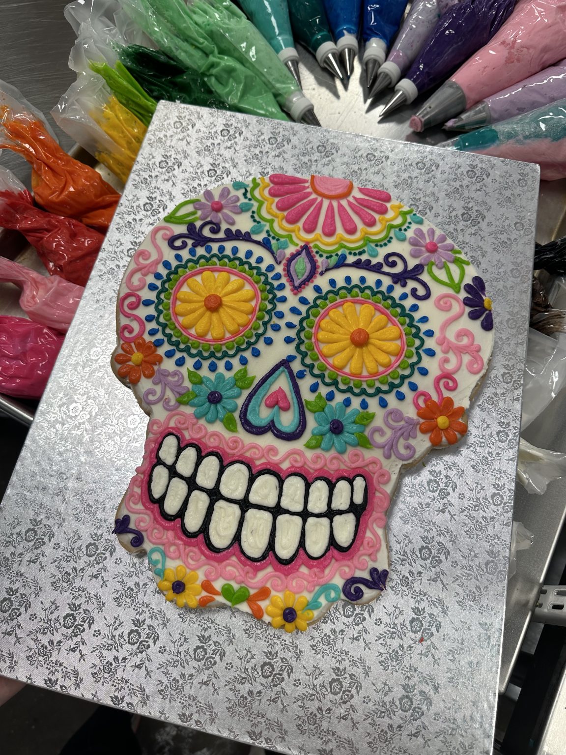 TAKE HOME DECORATING KIT - giant 15" sugar skull - Hayley Cakes and ...