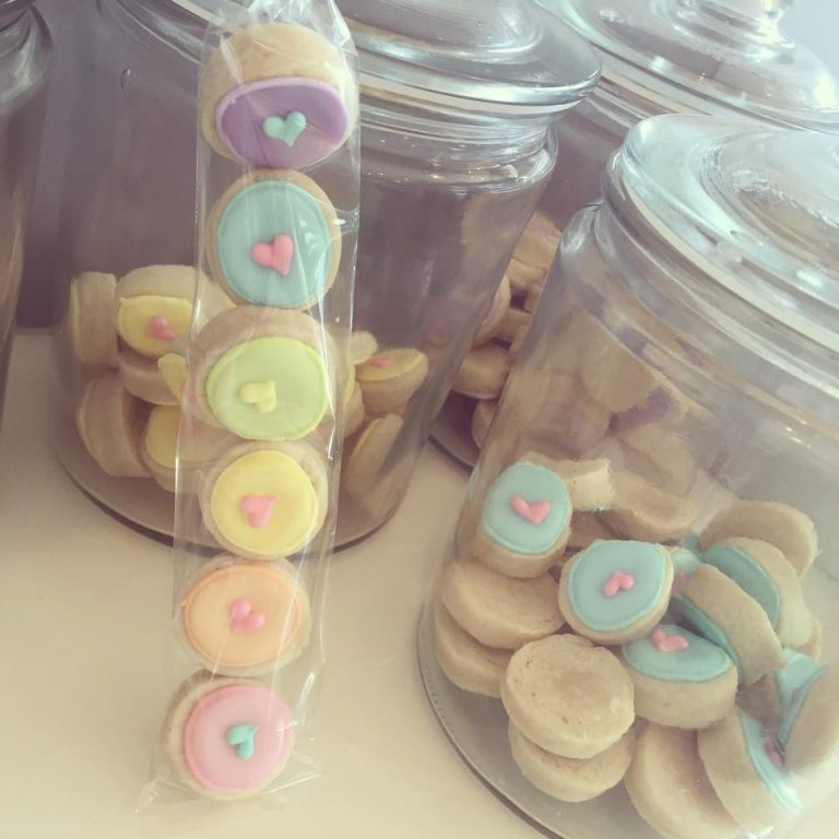 Pastel Rainbow Mini bite Cookie 6 pack - Hayley Cakes and Cookies ...